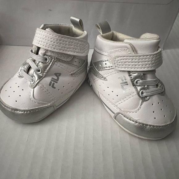 Fila | Shoes | Fila Little Baby Toddler Us 6 Months Sneakers Metalic ...